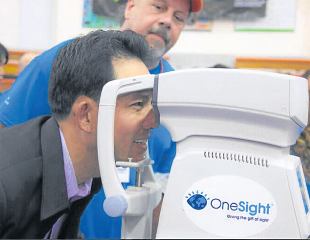 มูลนิธิ One Sight มอบสายตาเป็นของขวัญ
