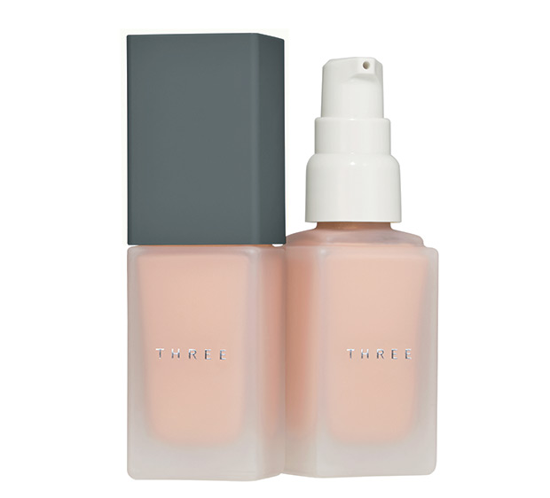 BASE MAKEUP 2015 ความงดงามแห่งผิวที่ดูอ่อนเยาว์ เสมือนไร้กาลเวลาแห่งวัย