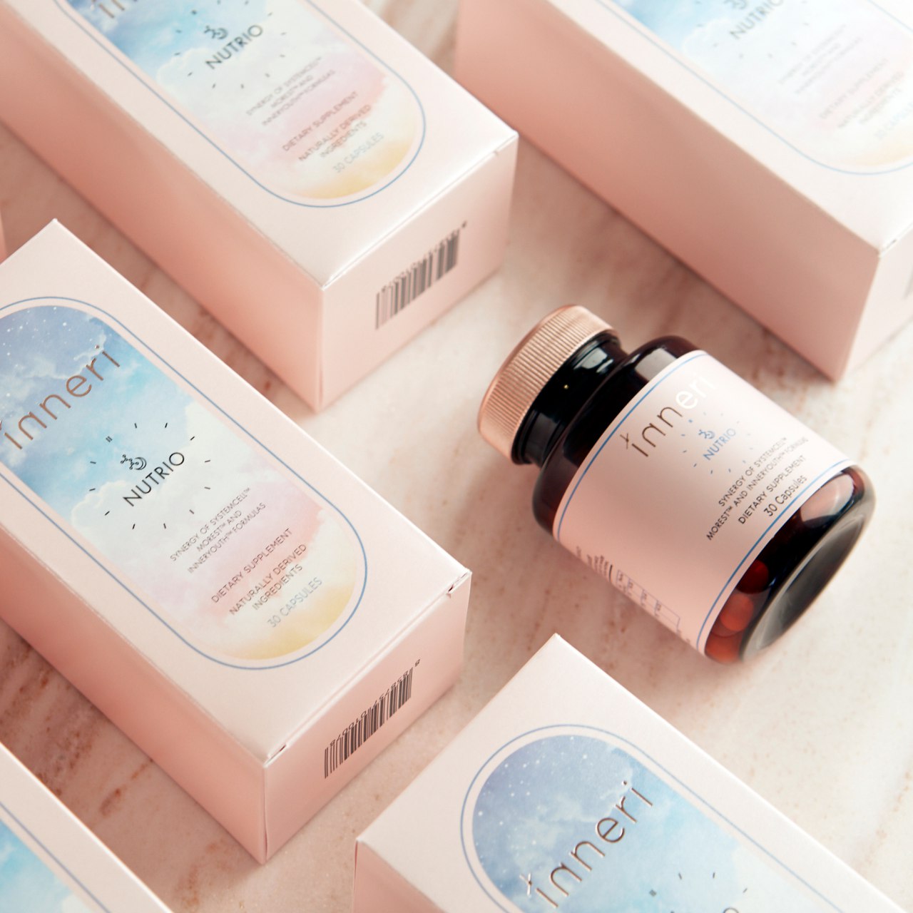 ผลิตภัณฑ์เสริมอาหาร Inneri เคล็ดลับการนอนให้อ่อนเยาว์จาก 'แอฟ ทักษอร'