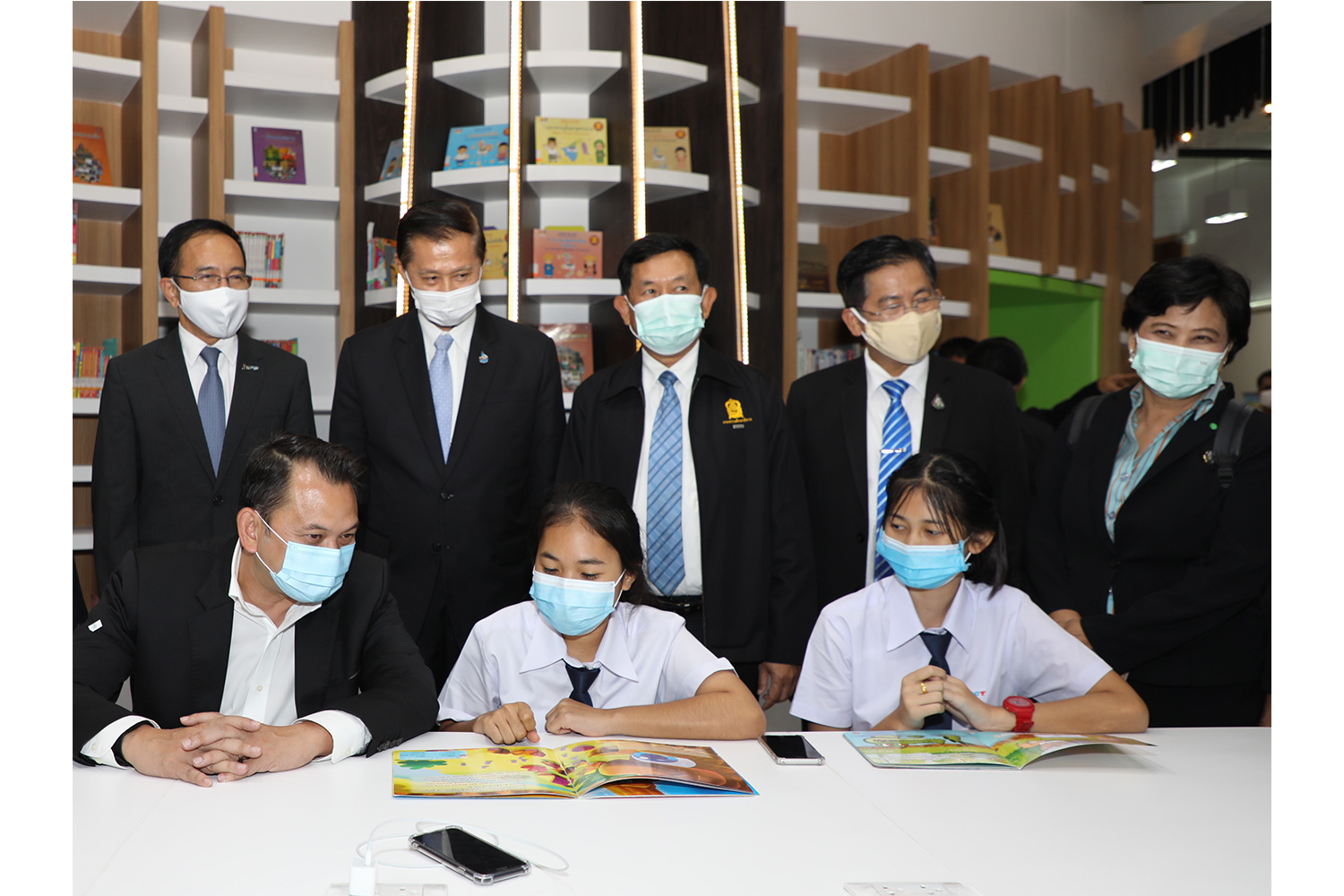 ว.เทคโนฯ IRPCT ฐานการผลิตกำลังคนอาชีวคุณภาพป้อน EEC ให้การต้อนรับ รมว.ศธ.