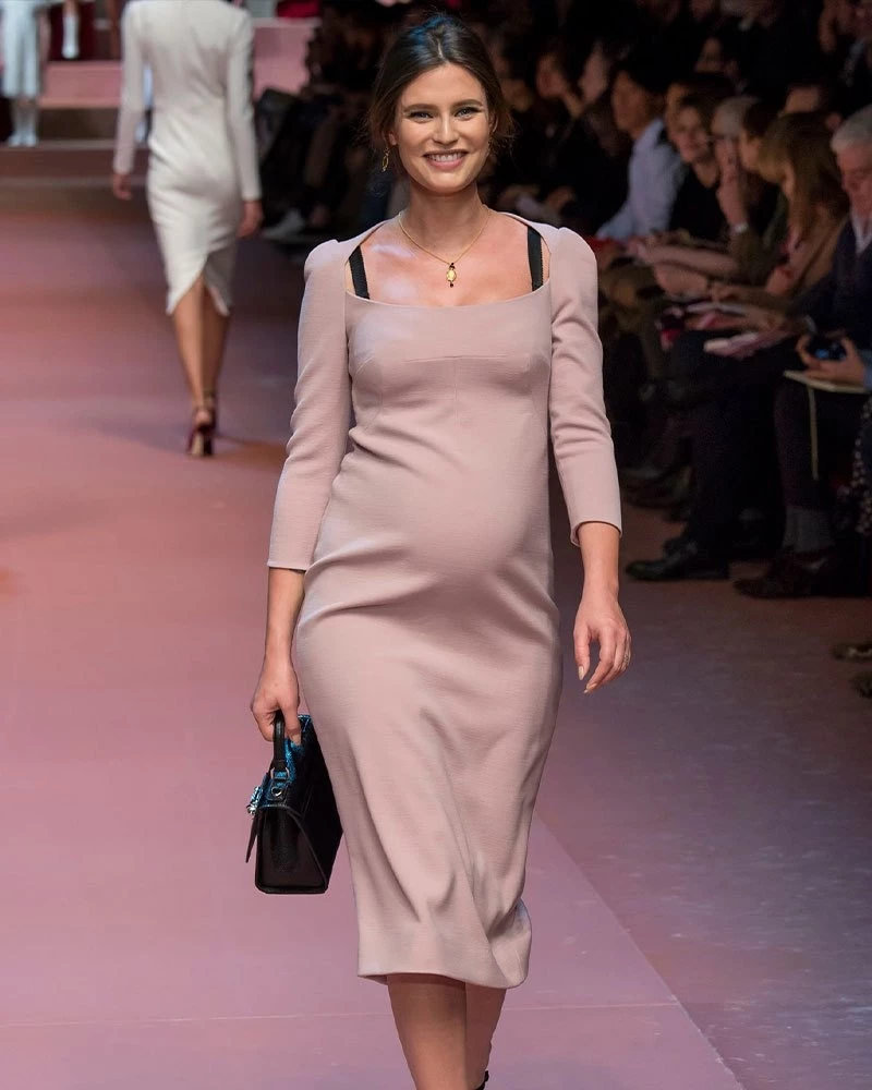 “Pregnant Model” กับการฉีกกฏเกรณฑ์แบบเดิมๆ