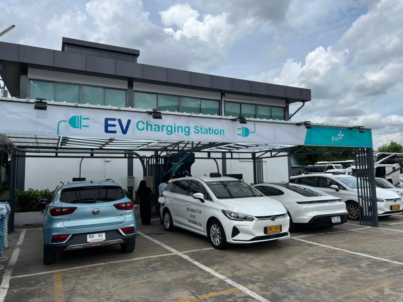 EVP Network เปิดสถานีชาร์จ DC Super Charge