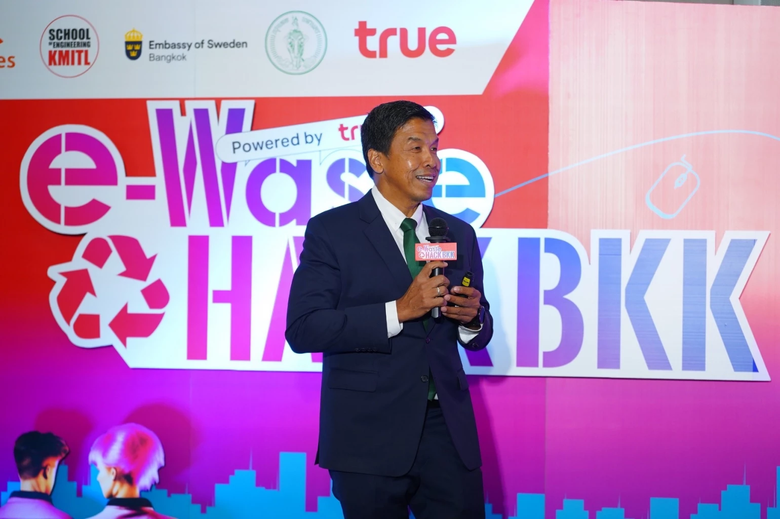 ทรู คอร์ป พลิกฟื้นขยะ e-Waste กับโครงการ “e-Waste HACK BKK 2024” เพื่อชีวิตที่ดีของคนกรุงเทพฯ
